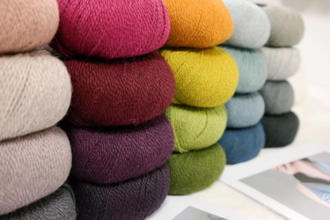 Wolle kaufen in Berlin Pankow | Simply Stitch - Wolle Berlin